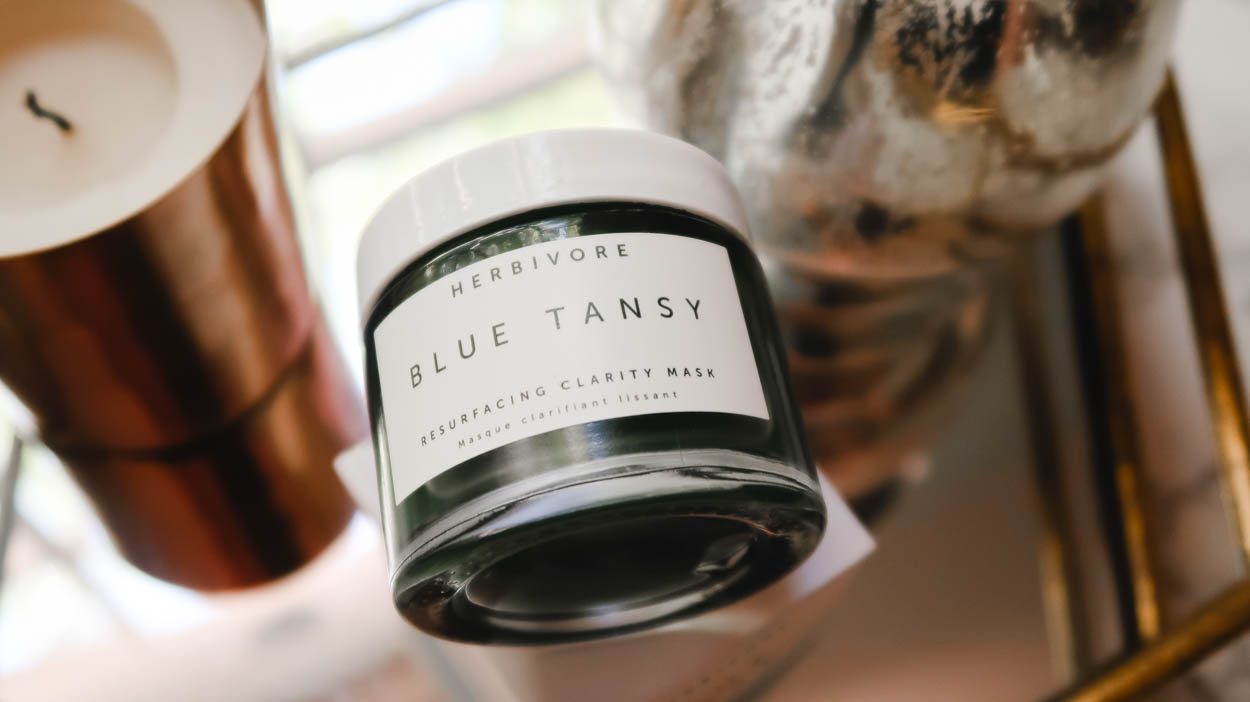 Calm Inflammation With Blue Tansy Oil | Simply Stine