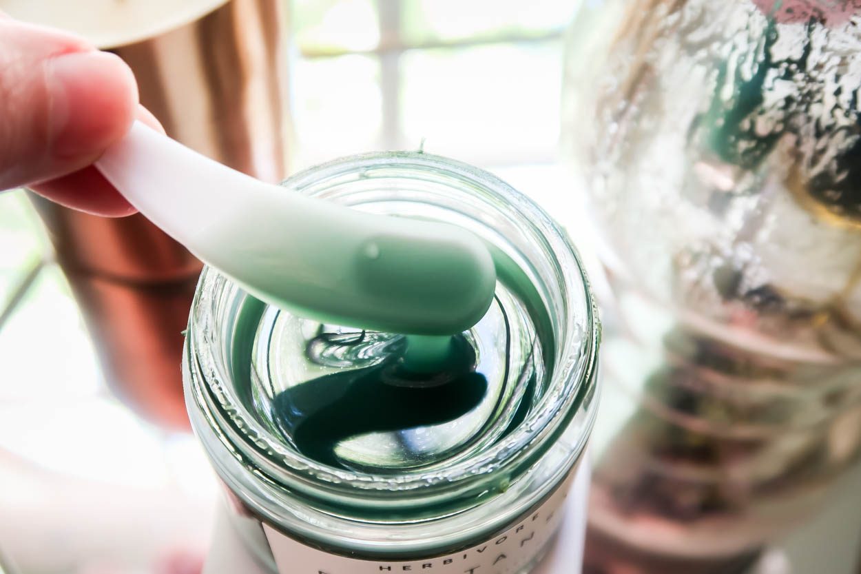 Calm Inflammation With Blue Tansy Oil | Simply Stine