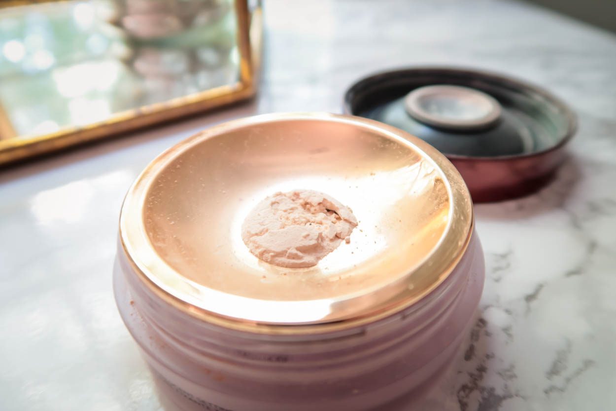 My New Favorite Setting Powder: HOURGLASS VEIL™ TRANSLUCENT SETTING ...